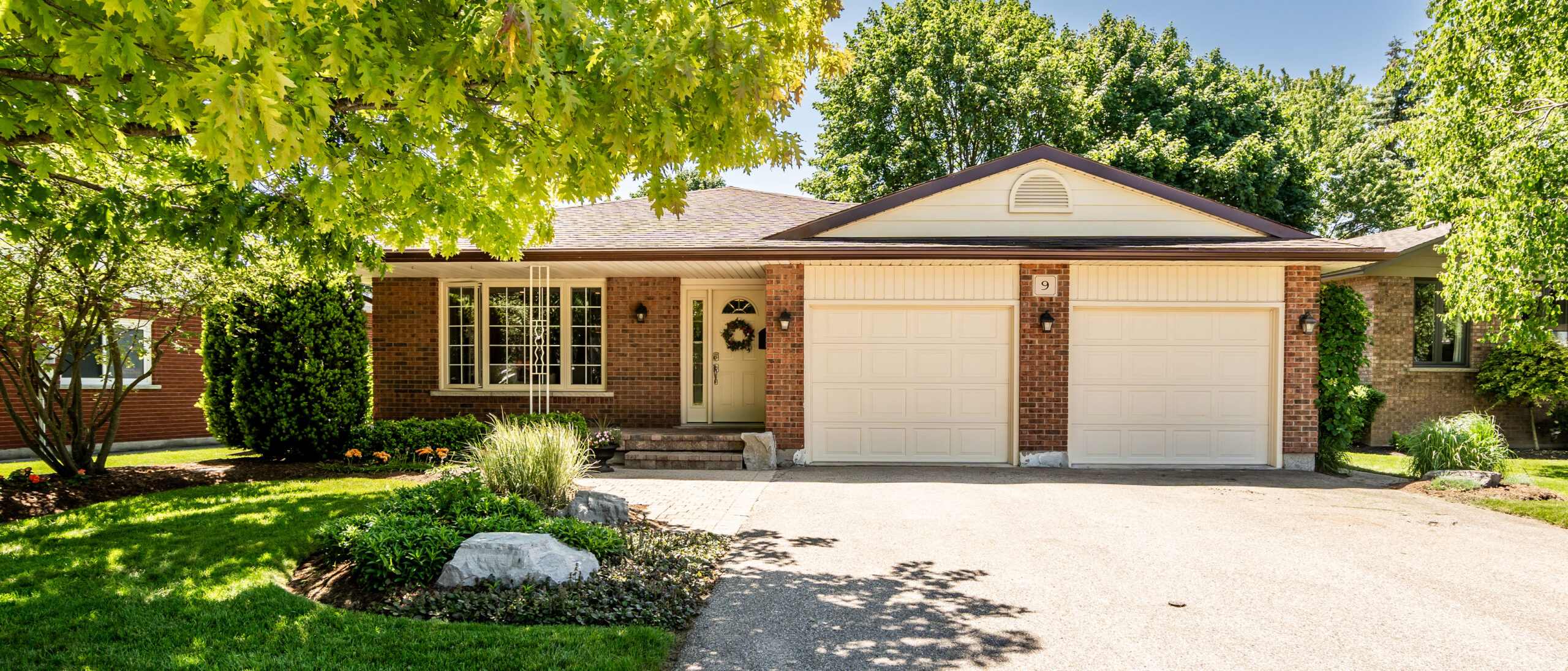 9 Pintail Drive - SOLD! - The Red Carpet Crew